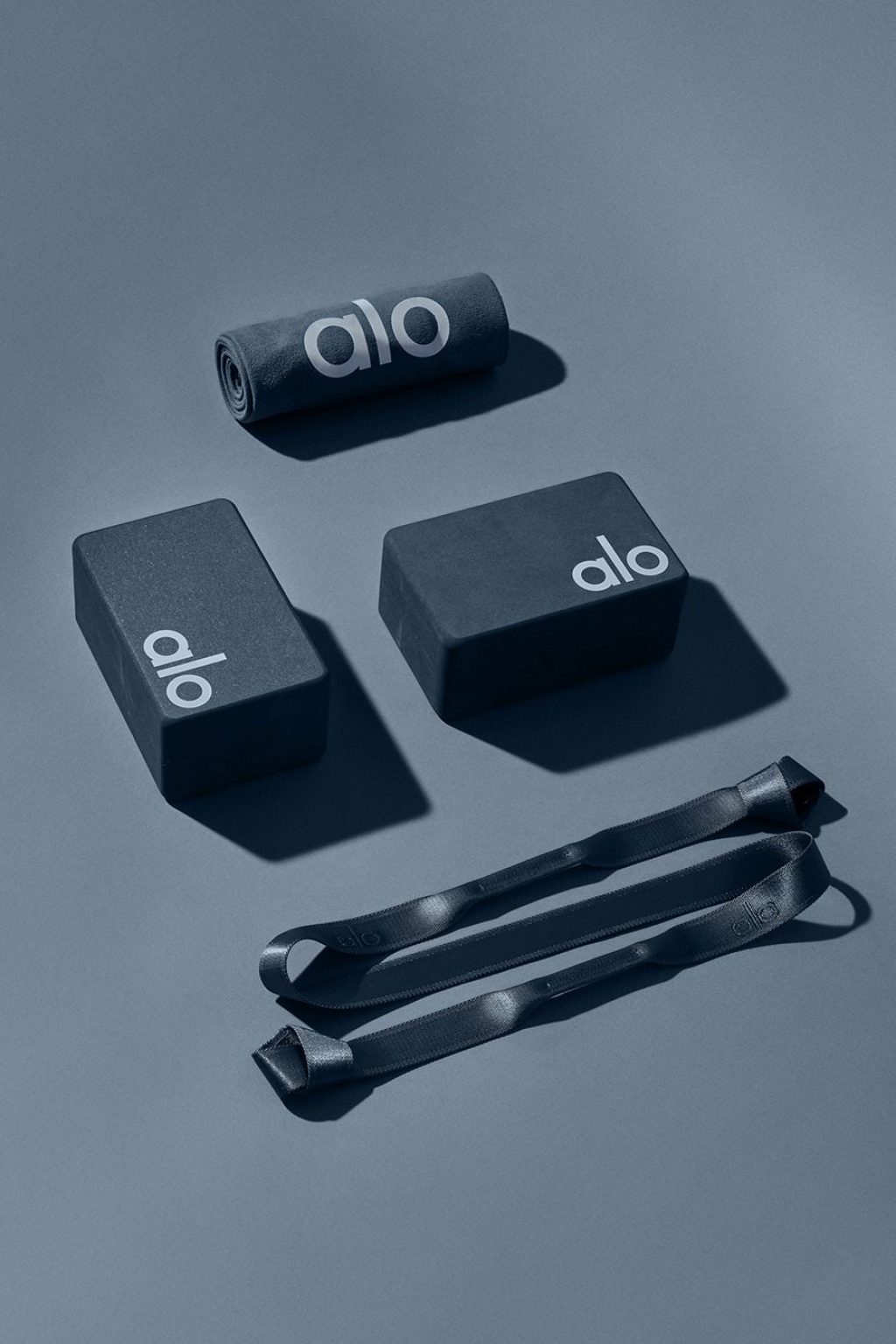 The Alo Set: The Ultimate Gift For A Yogi That Every Serious Yogi Needs ...