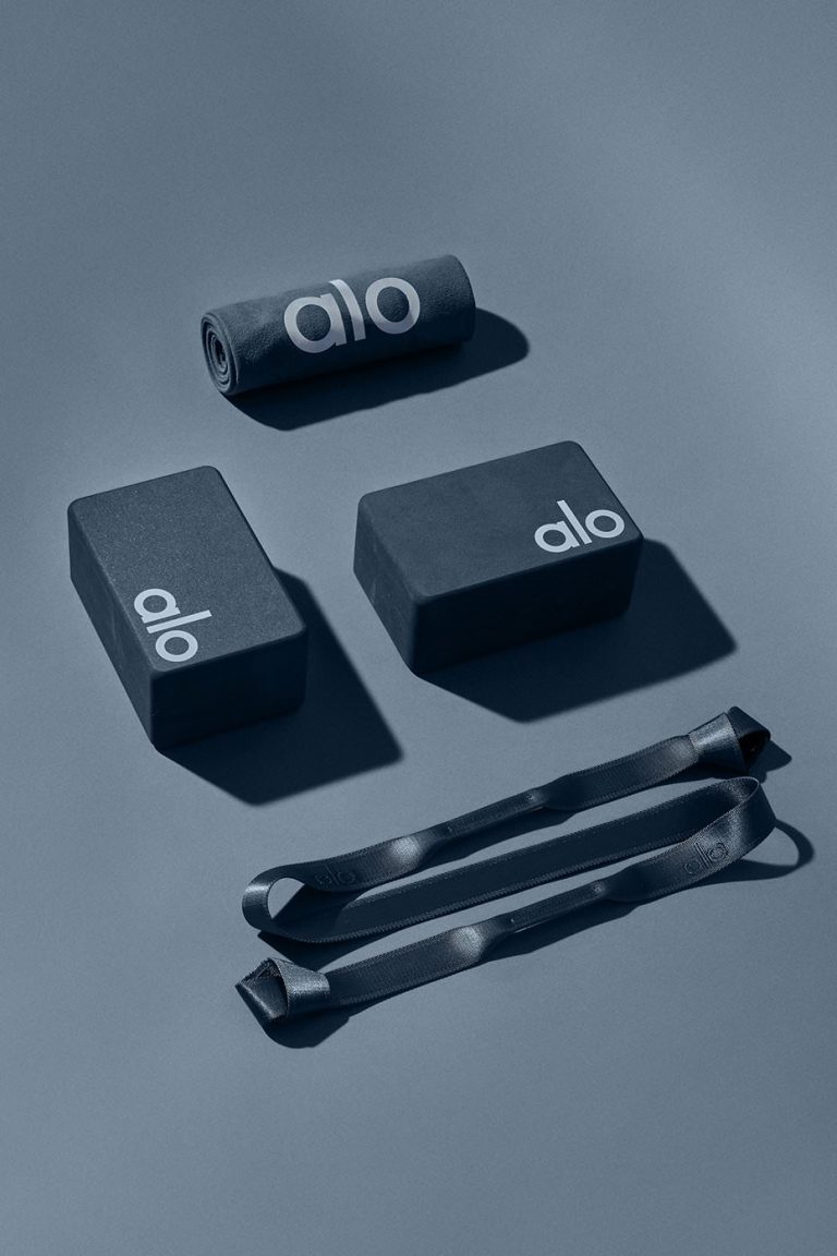 The Alo Set: The Ultimate Gift For A Yogi That Every Serious Yogi Needs ...