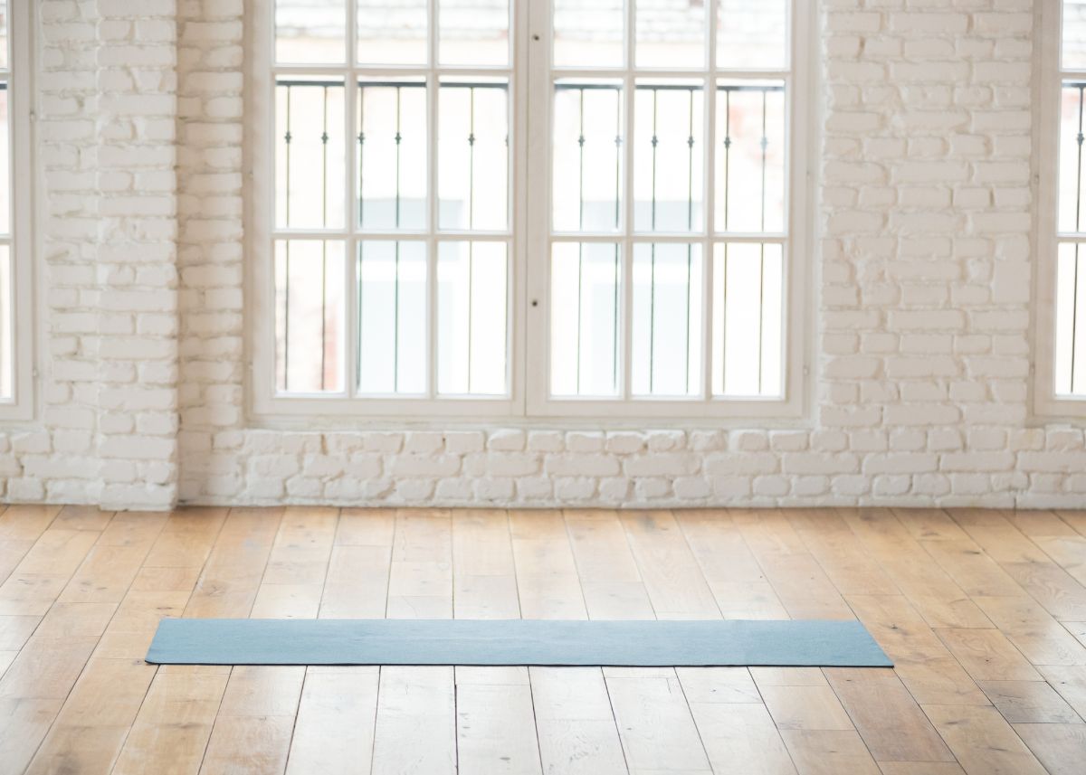5 Yoga Room Decor Ideas You’ll Love For Your Home Yoga Space | The ...